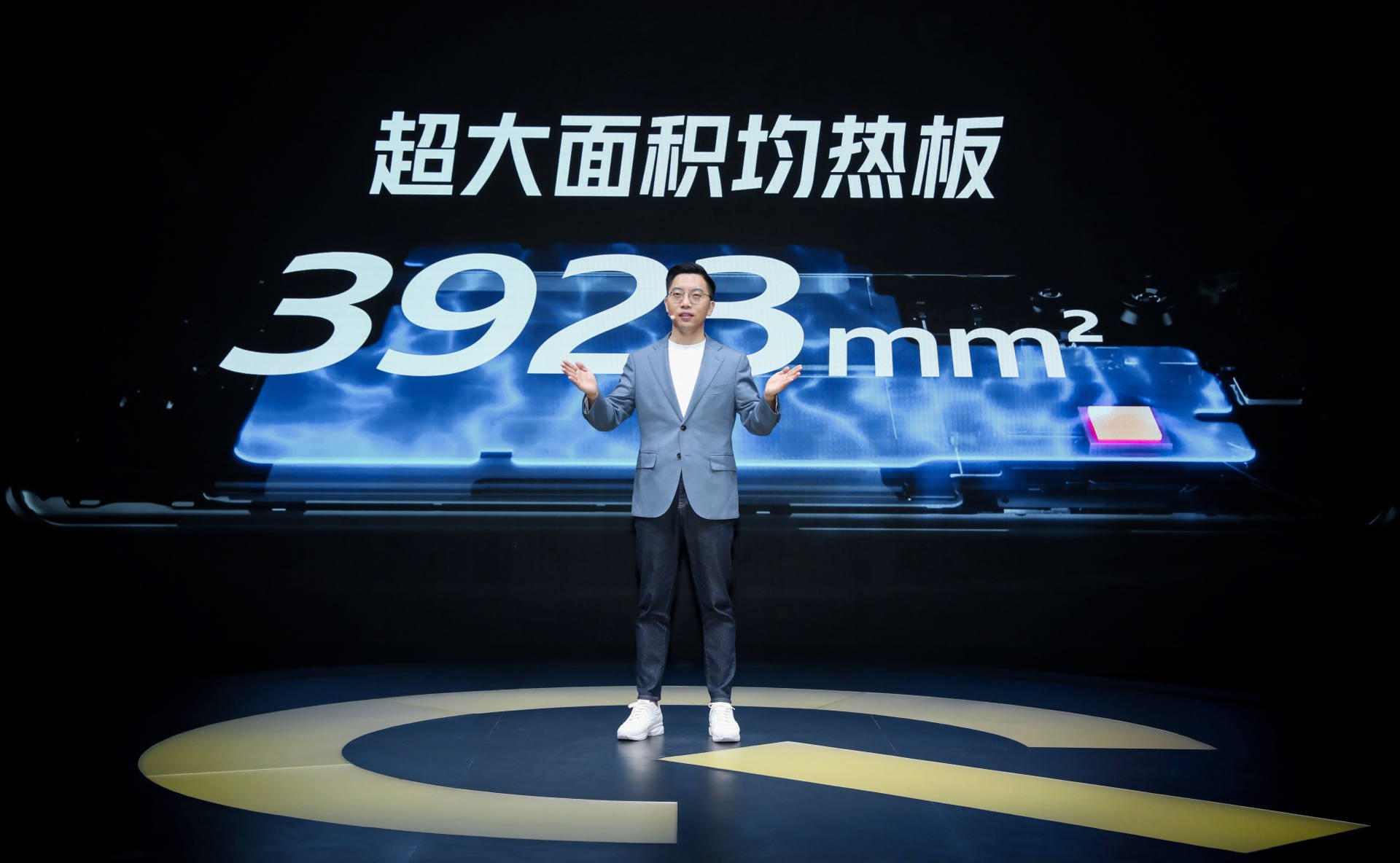 618拿下安卓行业TOP3，iQOO高端突破有何独门秘籍？_深圳之窗